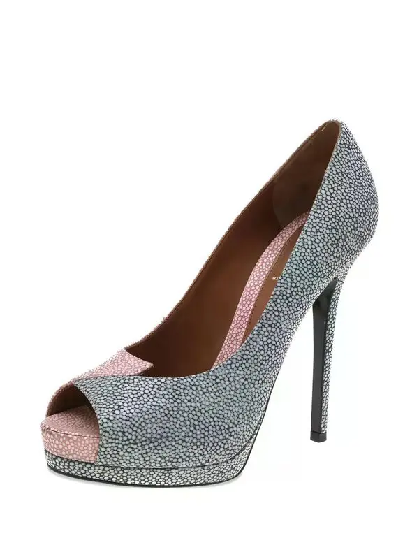 Fendi Pebble-pattern Leather Pumps