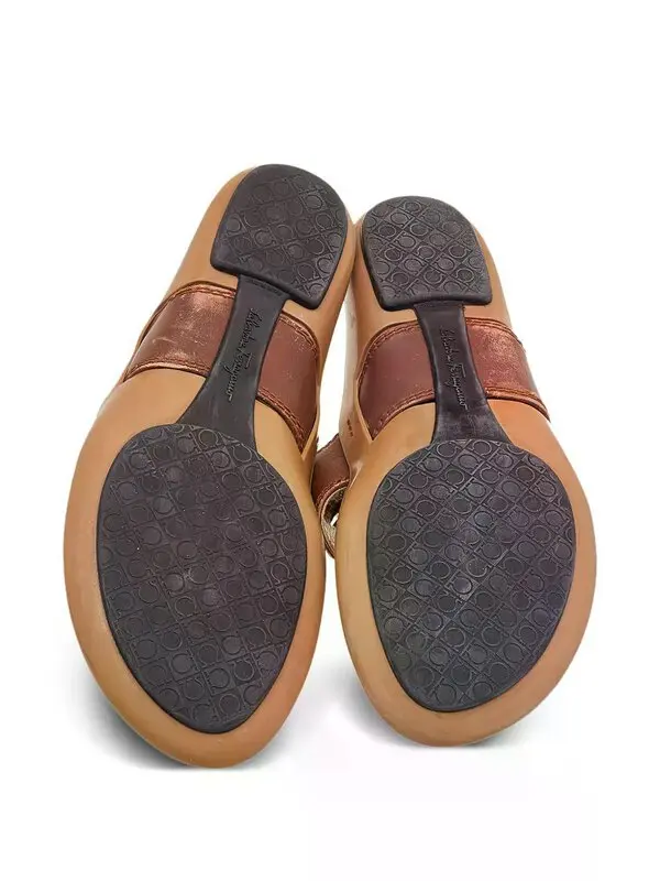 FERRAGAMO Gancini Plaque Leather Sandals
