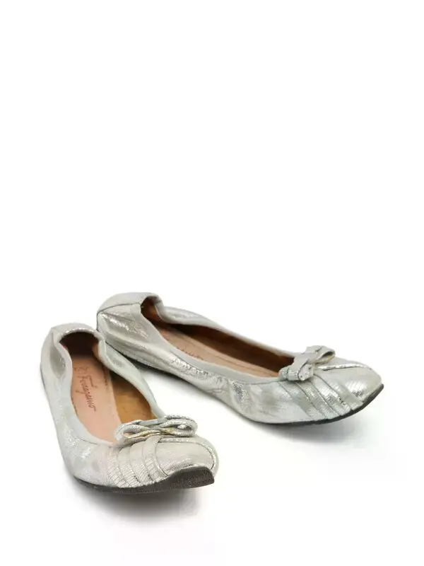 FERRAGAMO Vara Bow Ballet Flats