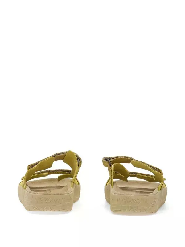 VEJA Arpoador Strap Sandals - Yellow