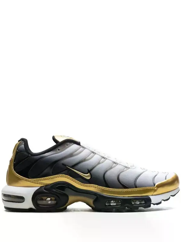 Nike Air Max Plus Sneakers - White