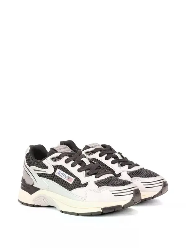 AUTRY Lace-up Flat Sneakers - Black