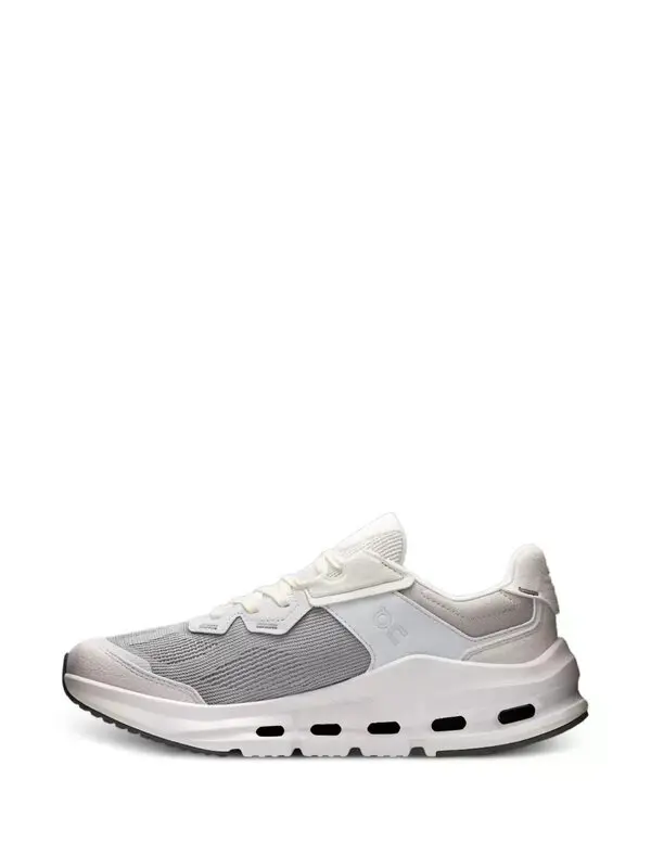 On Cloudnova Rift Sneakers - White