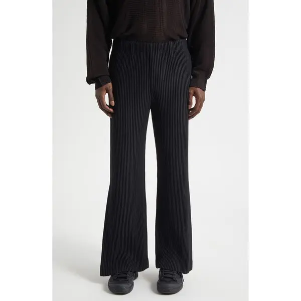 Issey Miyake Tailored Pleats Flare Leg Pants - Black