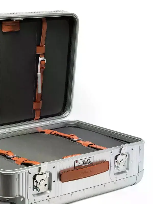 FPM MILANO Bank Spinner 68 Aluminium Suitcase - Silver
