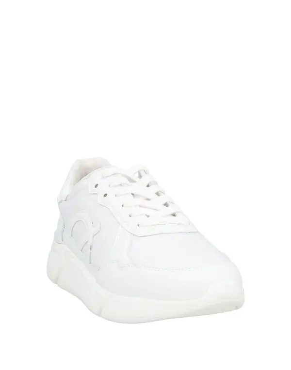 LOCI Low-top Sneakers