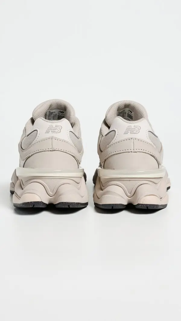 NEW BALANCE 9060 Sneakers - Grey/beige
