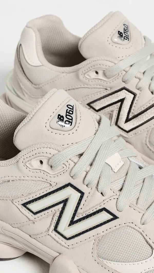 NEW BALANCE 9060 Sneakers - Grey/beige