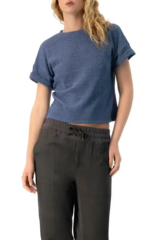 IVONNE Straight Knit Crew Neck Blouse
