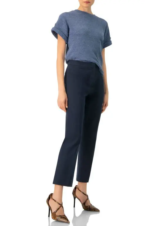 IVONNE Straight Knit Crew Neck Blouse