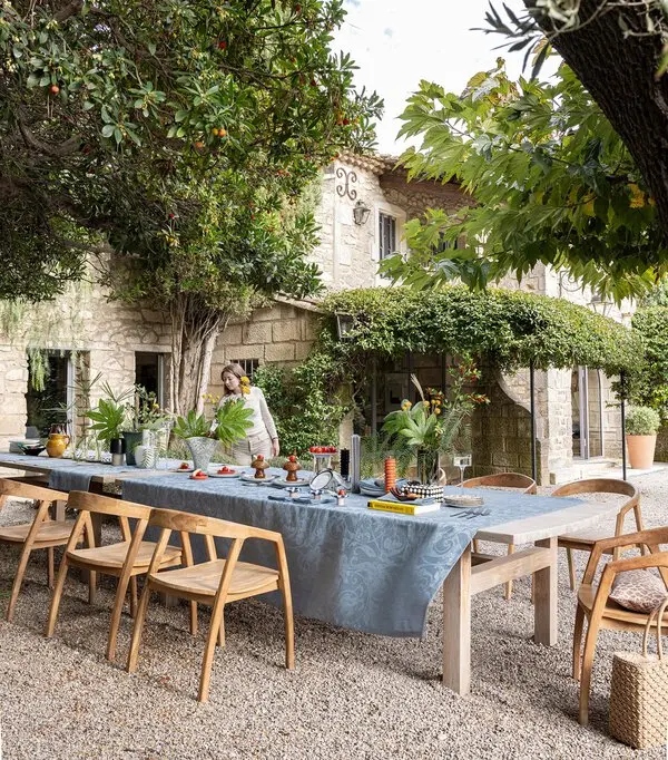 LE JACQUARD FRANÇAIS Linen Damask Tivoli Tablecloth