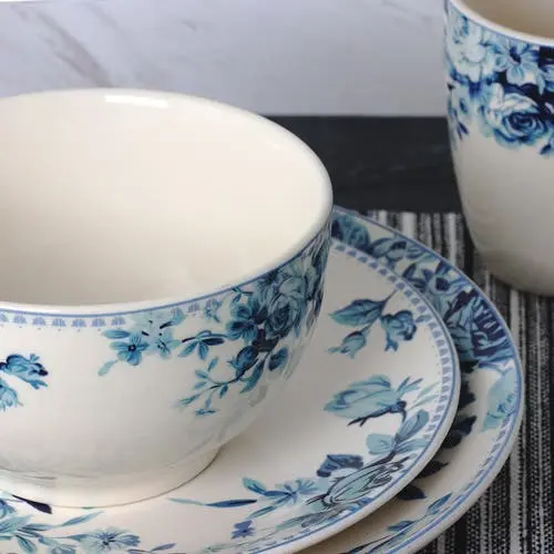 ELAMA Traditional Rose 16 Piece Dinnerware Set
