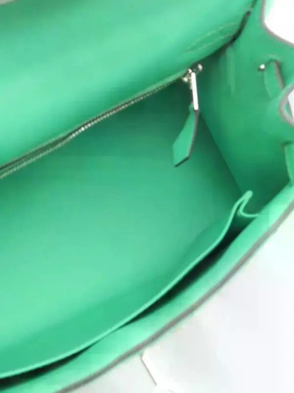 Hermès 2024 25 Kelly Leather Handbag - Neutrals