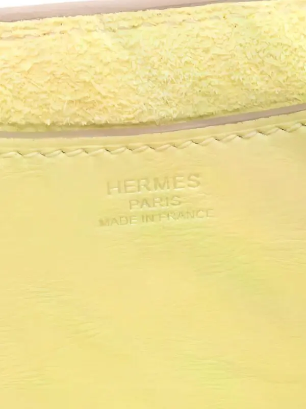 Hermès 2025 Jaune Milton Leather Handbag - Yellow