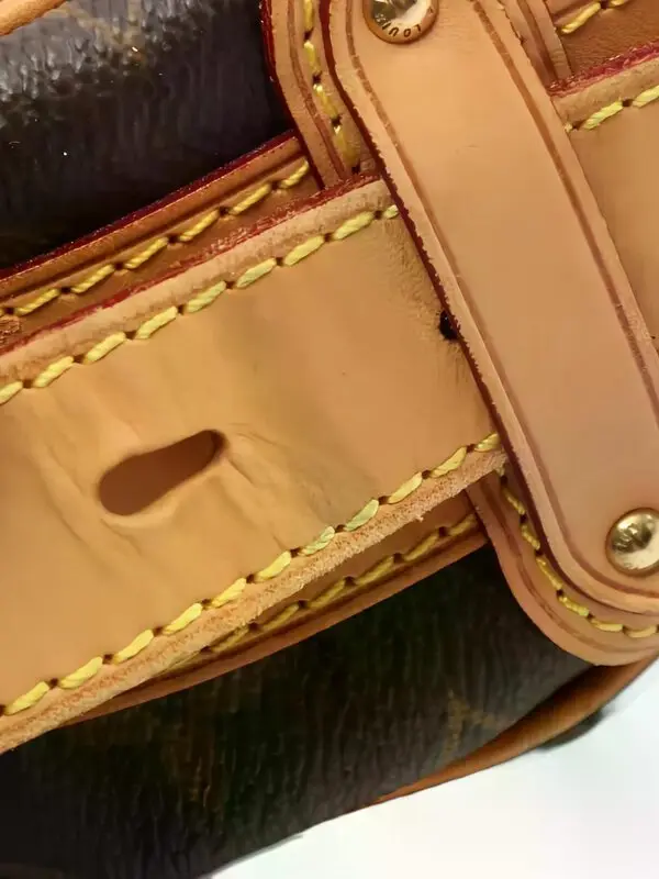 LOUIS VUITTON 2006 Tulum Gm Monogram Shoulder Bag - Brown