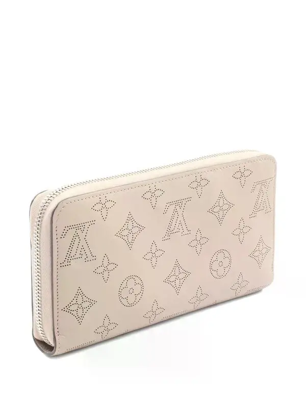 LOUIS VUITTON 2021 Mahina Galle Perforated-leather Wallet - Neutrals