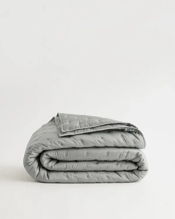 Quince Bamboo Dream Quilt - Eucalyptus