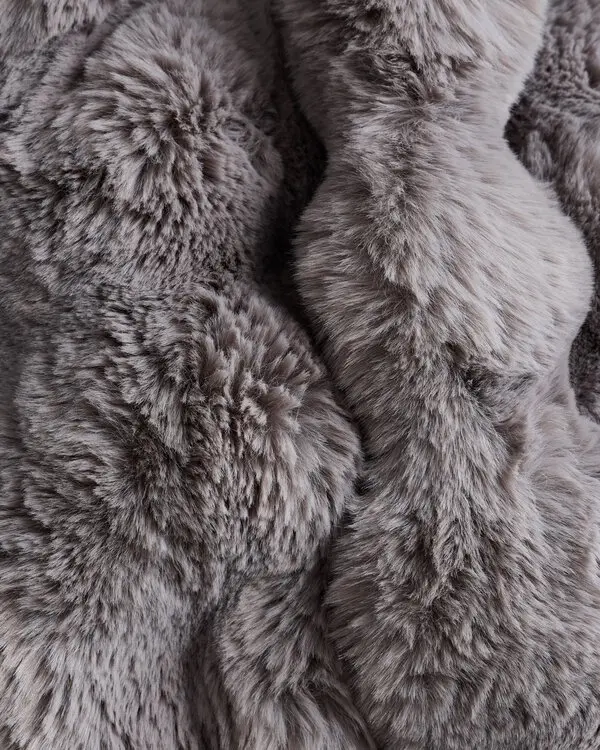 Quince Ruched Faux Fur Throw - Pewter