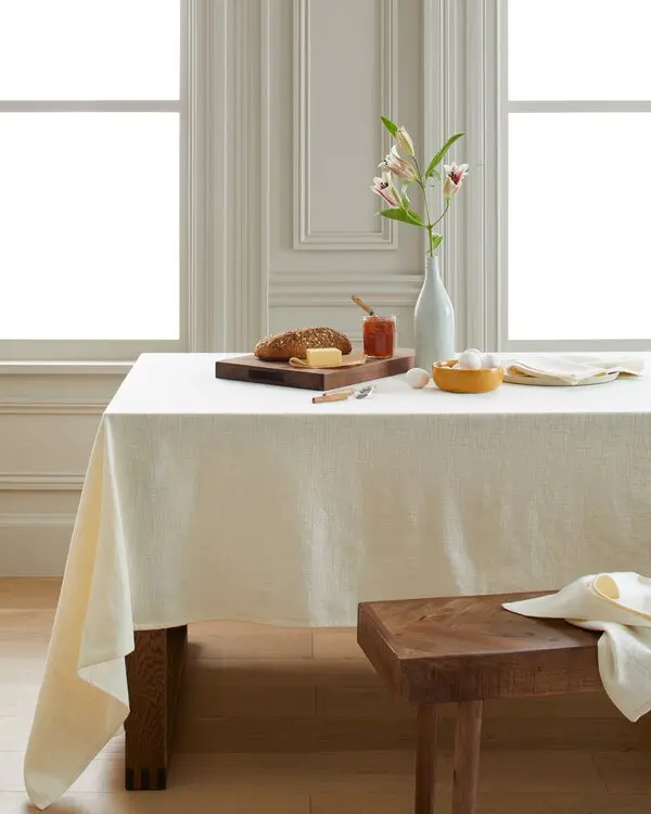 Quince Tablecloth - Warm White