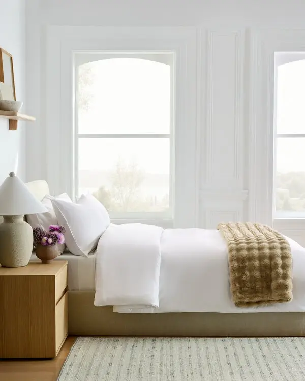 Quince Sateen Comforter - White