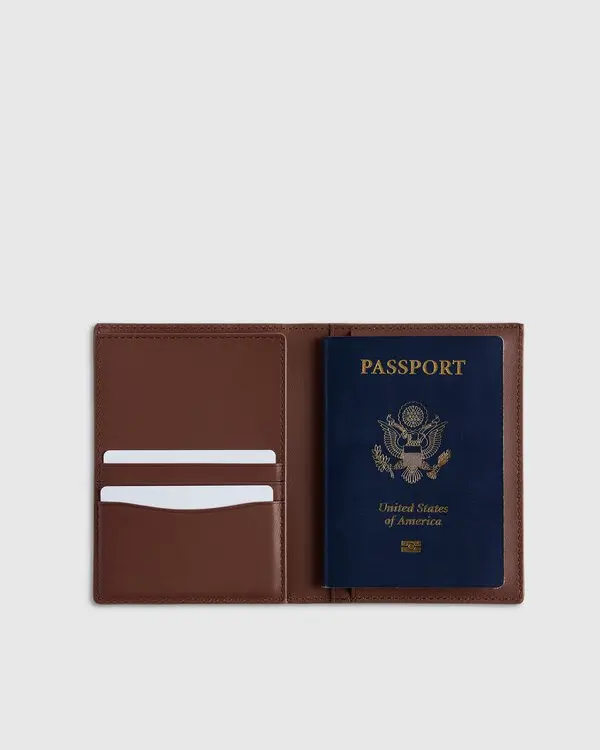 Quince Nappa Leather Rfid Blocking Passport Holder - Cocoa Brown