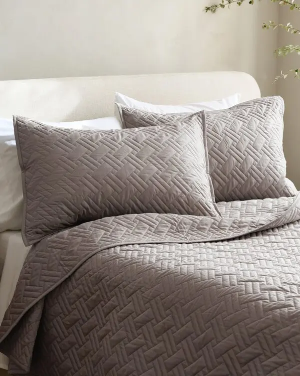 Quince Basketweave Quilt - Stone
