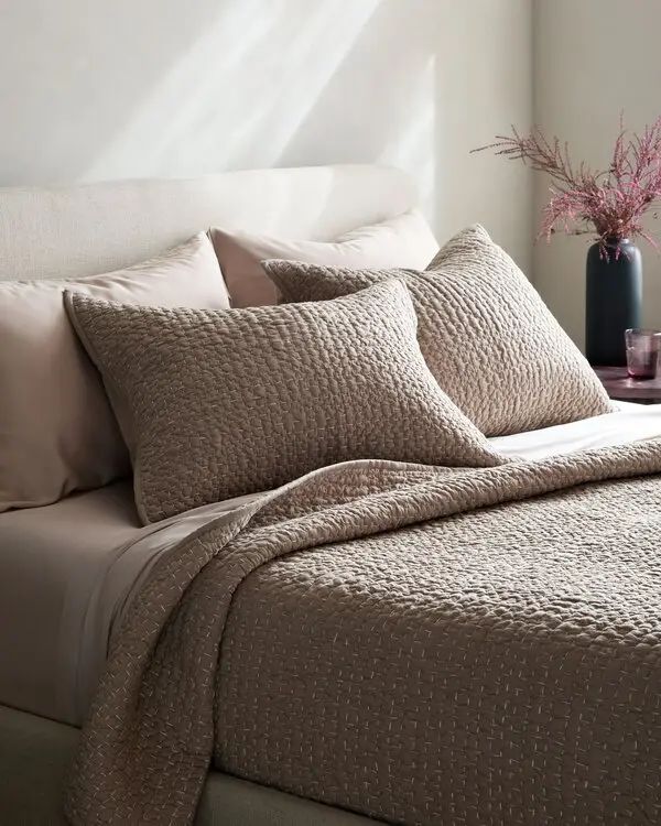 Quince Hand Stitched Quilt - Stone