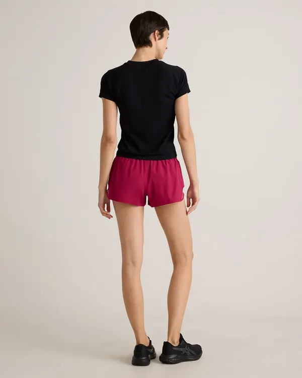 Quince Seamless Waist-length T-shirt - Black