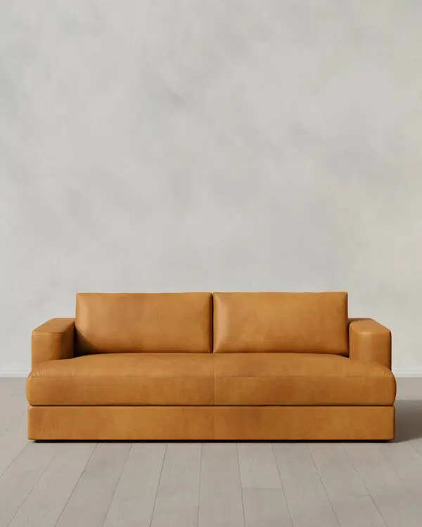Quince Sierra Curved Arm Leather Sofa - Scotch