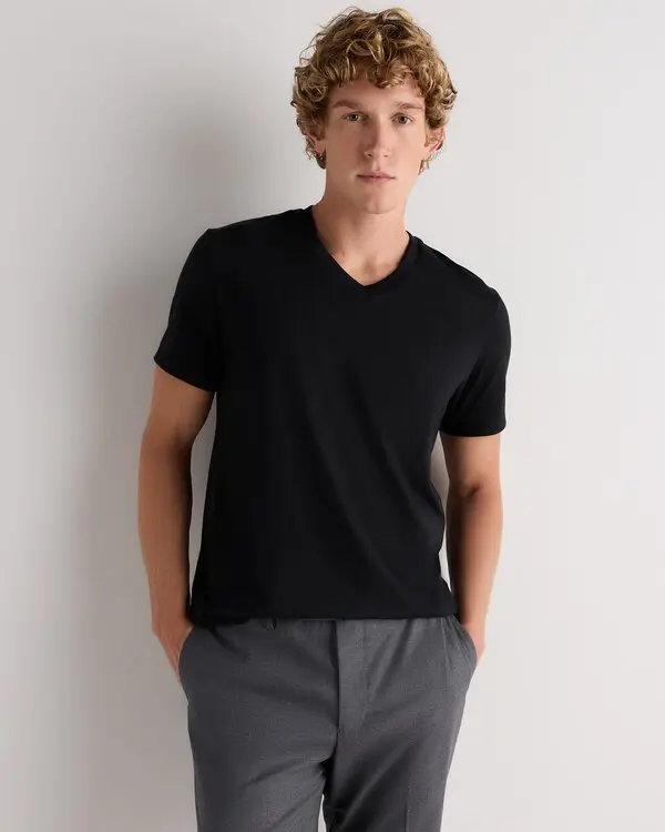 Quince 100% Pima Cotton Luxe Touch V-neck T-shirt - Bold Black