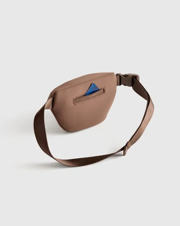 Quince Neoprene Belt Bag - Espresso
