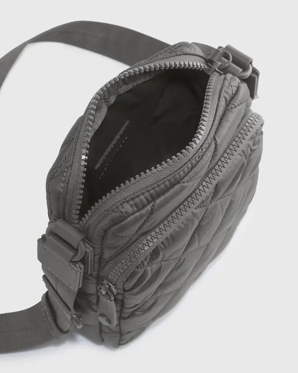 Quince Transit Quilted Phone Crossbody - Charcoal
