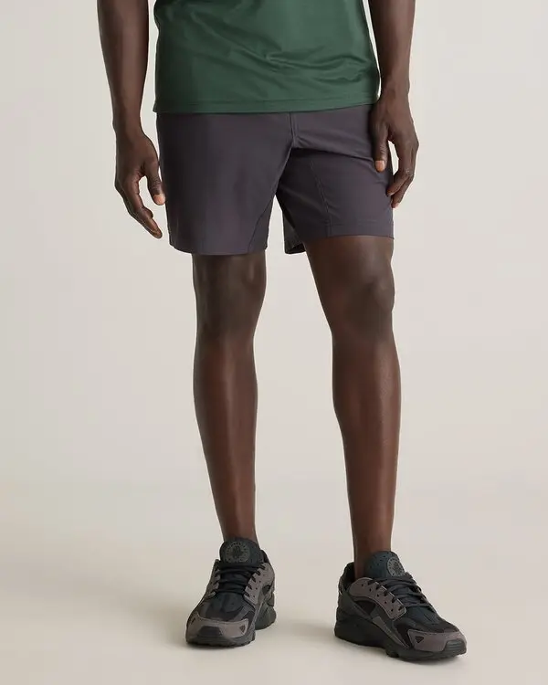 Quince Performance Tech 7.5" Shorts - Charcoal