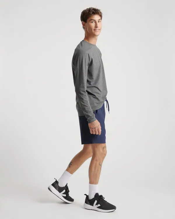 Quince Performance Tech 7.5" Shorts - Navy