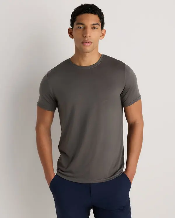 Quince 100% Merino Wool All-season Short Sleeve Base Layer T-shirt - Charcoal