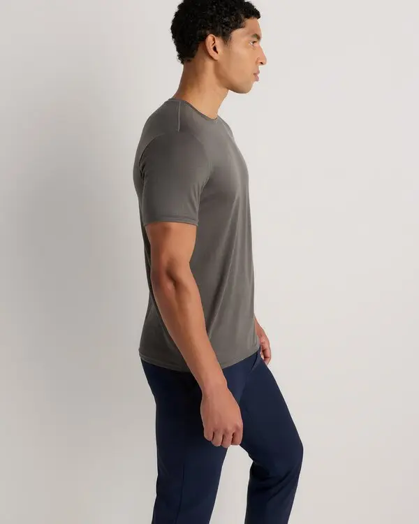 Quince 100% Merino Wool All-season Short Sleeve Base Layer T-shirt - Charcoal