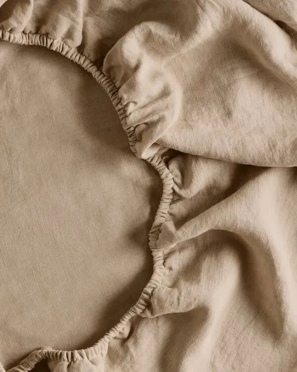 Quince European Linen Fitted Sheet Set - Toffee