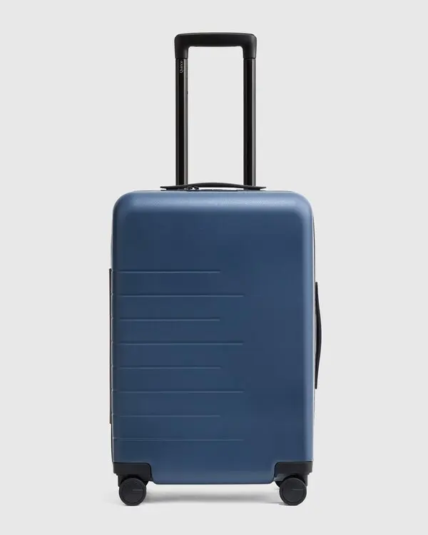 Quince Expandable Carry-on Suitcase - Navy