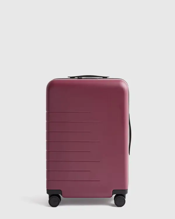 Quince Expandable Carry-on Suitcase - Wine