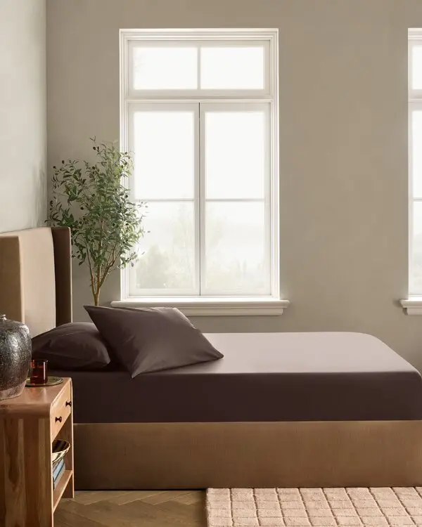 Quince Organic Crisp Percale Fitted Sheet Set - Espresso