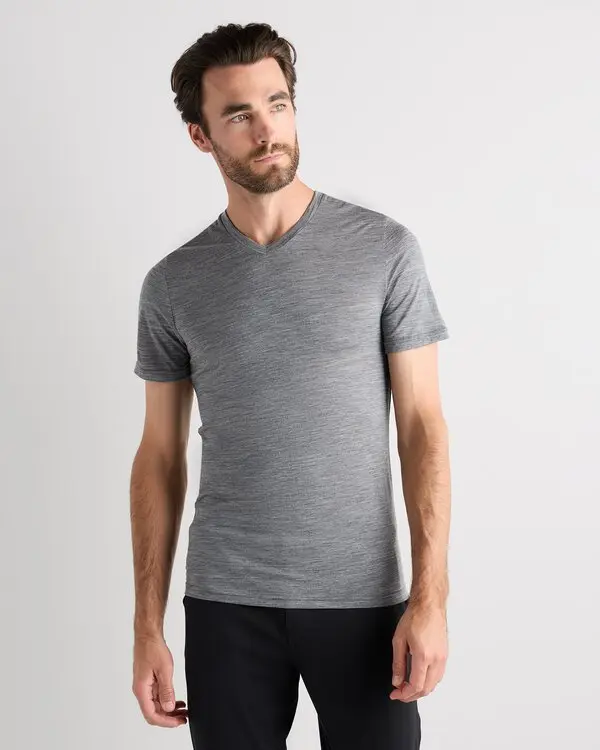 Quince 100% Merino Wool All-season V-neck Base Layer T-shirt - Heather Grey