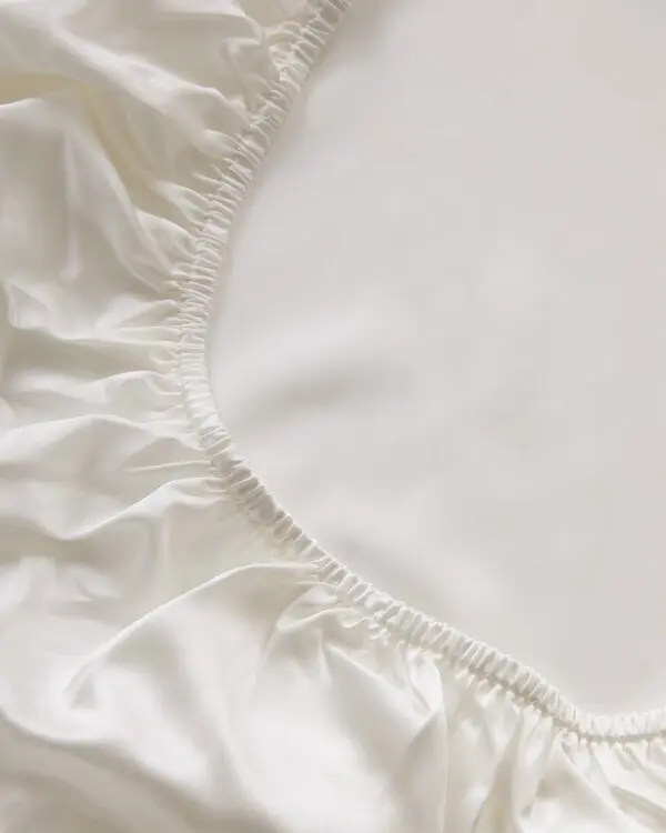 Quince Mulberry Silk Fitted Sheet - Ivory