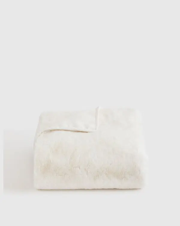 Quince Luxury Faux Fur Throw - Ivory