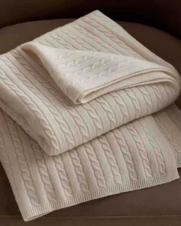 Quince Cable Knit Cashmere Throw - Ivory