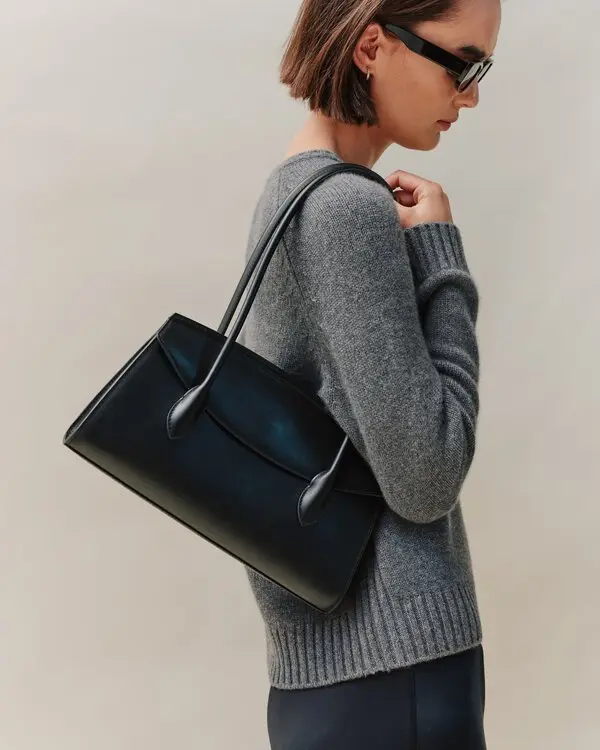 Quince Amelie Shoulder Bag In Italian Leather
