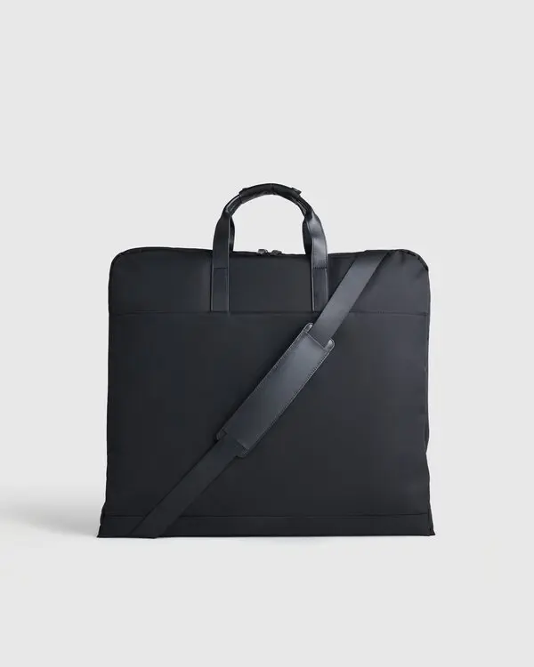 Quince Voyage Nylon Garment Bag - Black