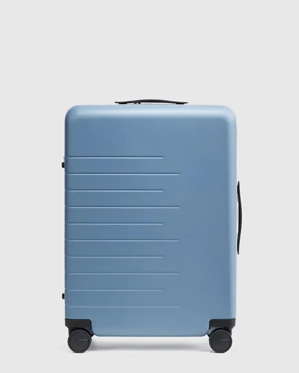 Quince Carry-on & Medium Check-in Suitcase Set - Blue