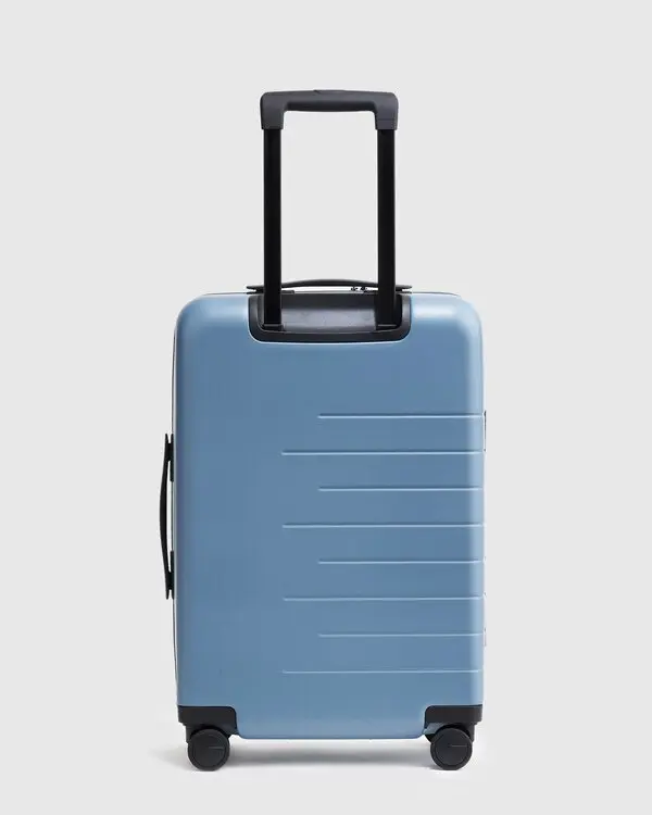 Quince Carry-on & Medium Check-in Suitcase Set - Blue