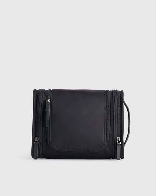 Quince Voyage Nylon Hanging Toiletry Case - Black