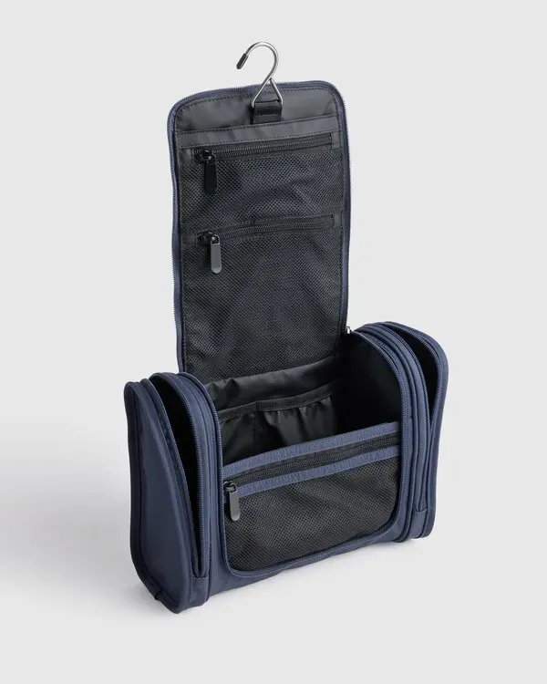 Quince Voyage Nylon Hanging Toiletry Case - Navy